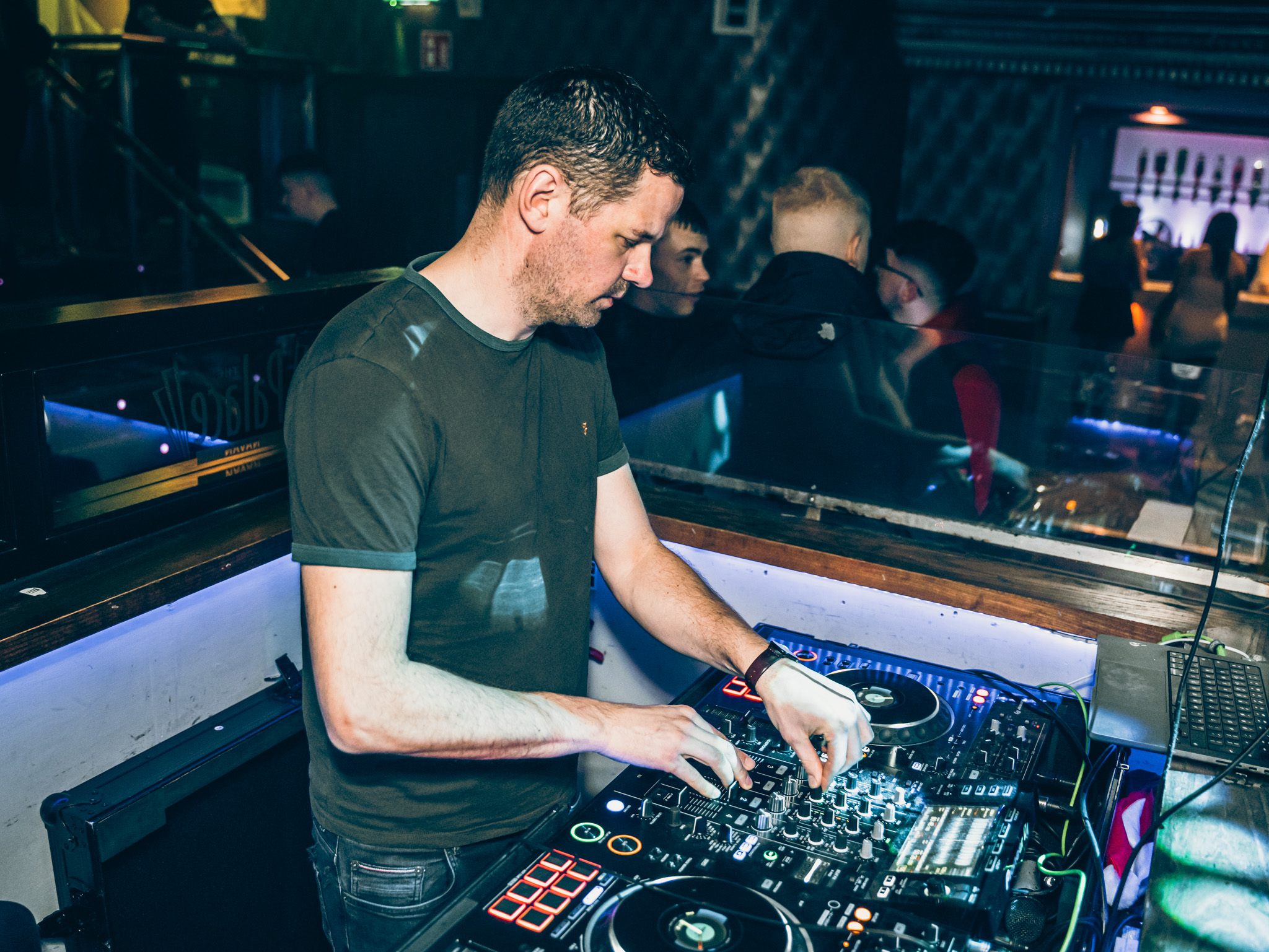 Piano Bar Navan - Open late 7 nights, Live music and late night DJs